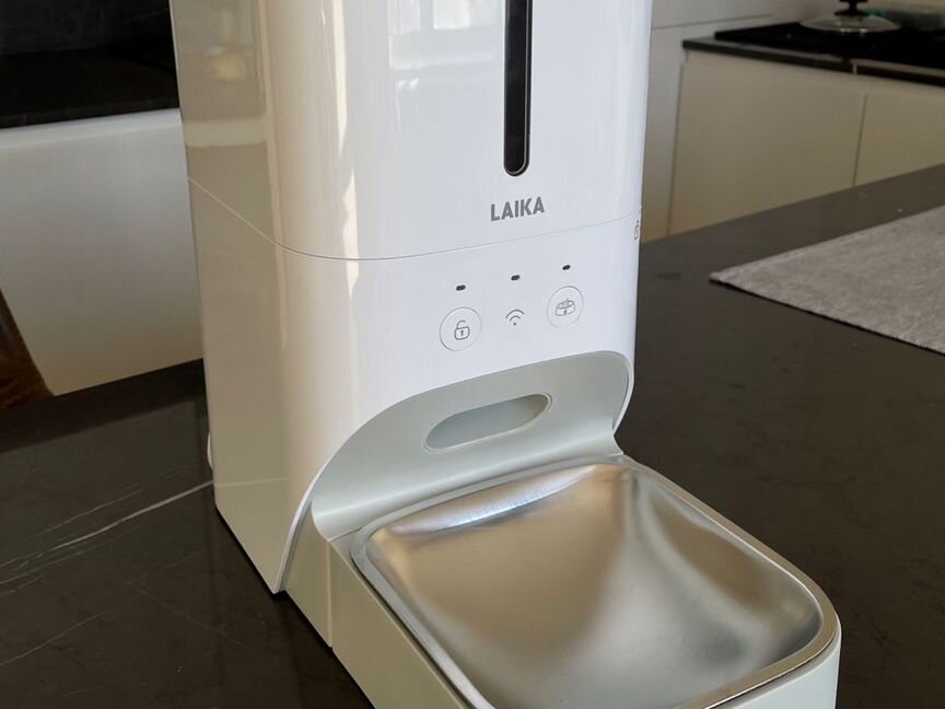 Умная автоматическая кормушка Laika