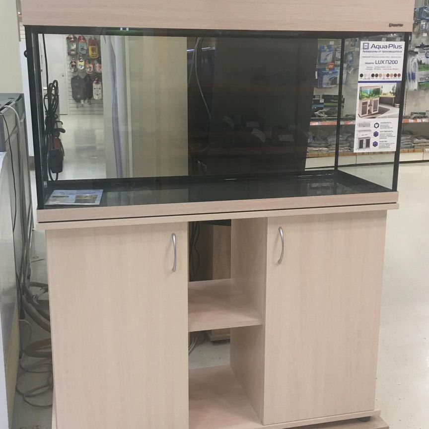 Аквариум с тумбой новый