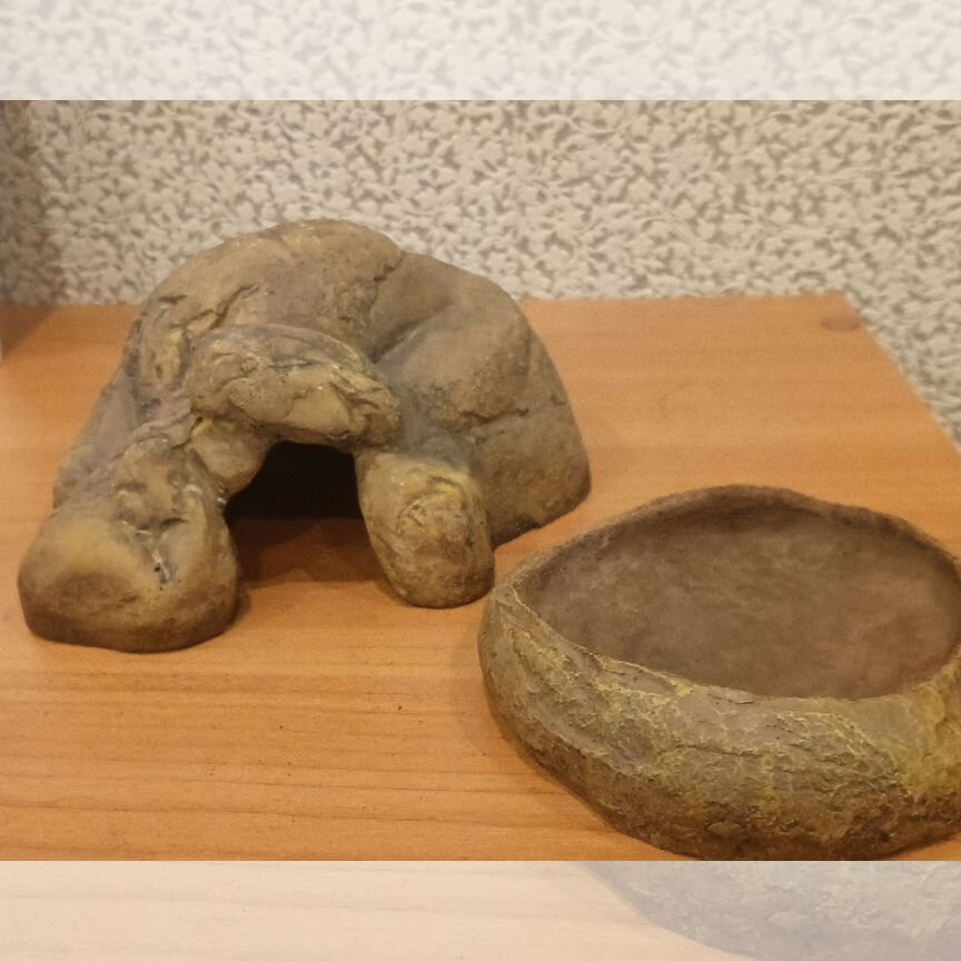 Укрытие и миска