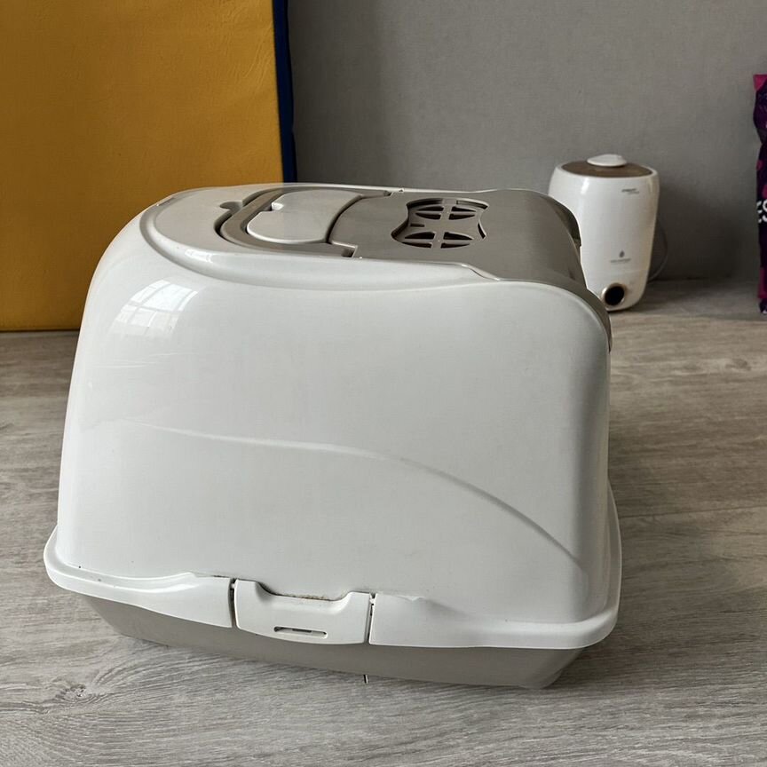 Туалет закрытый для кошек Moderna flip cat