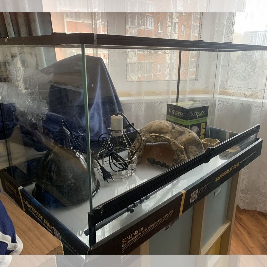 Террариум 90*45*45   отдельно доп.оборудование