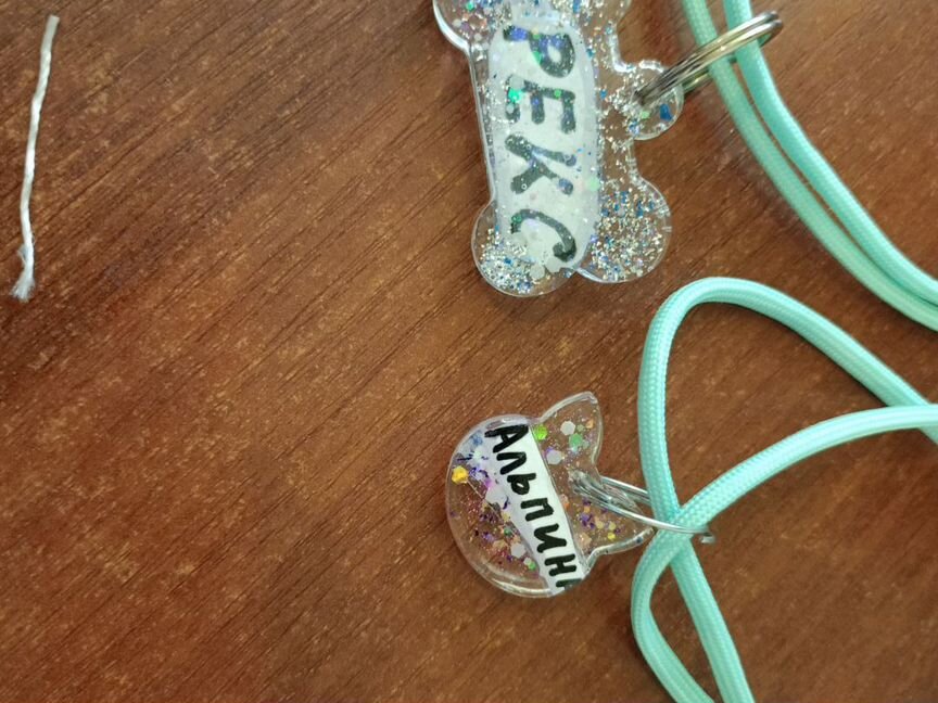 Адресники для собак из эпоксидной смолы