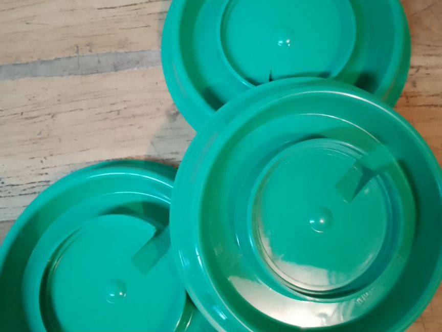 Поилка под банку для цыплят