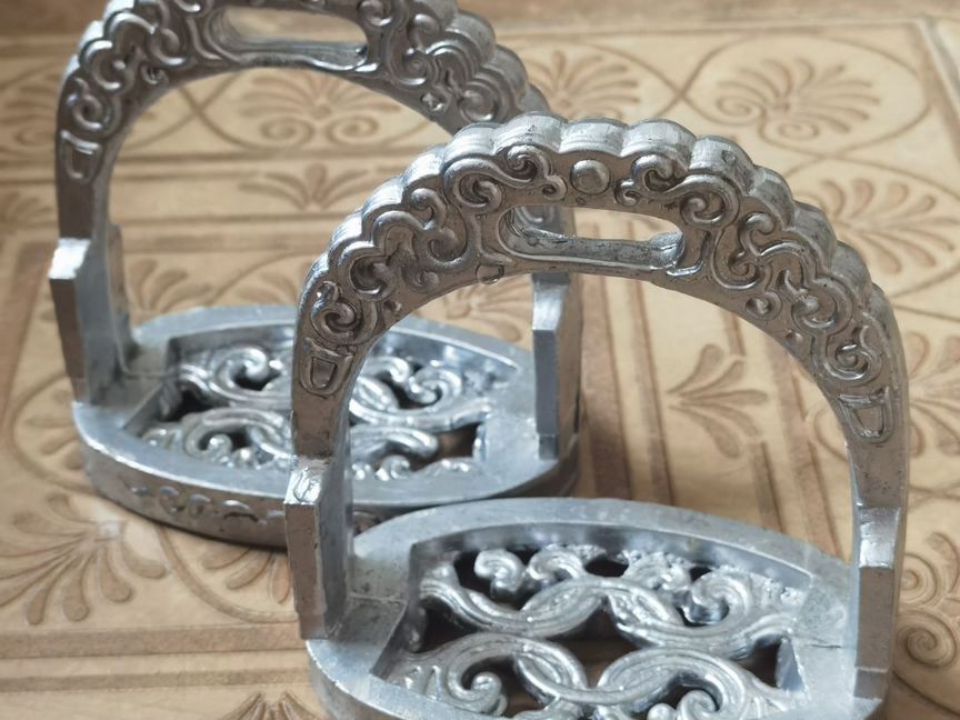 Стремена для лошади 10 см детские барочные