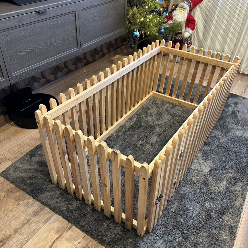 Вольер для собак деревянный