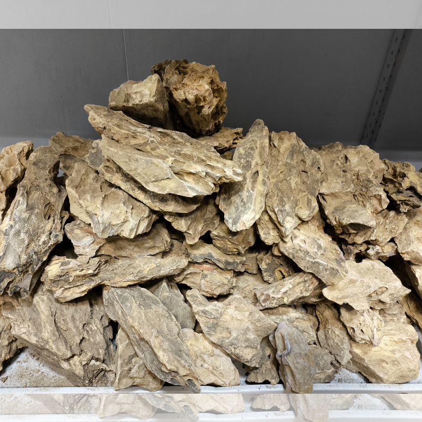 Камень для аквариума Дракон, красный