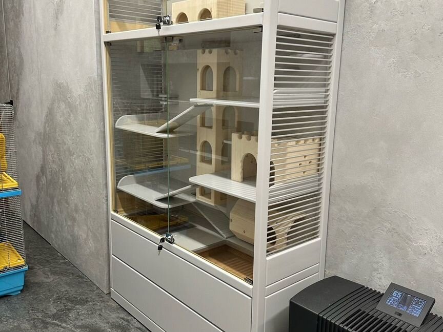 Клетка витрина для крыс и хорьков каменная