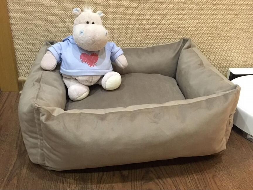 Лежанка для кошки + плед