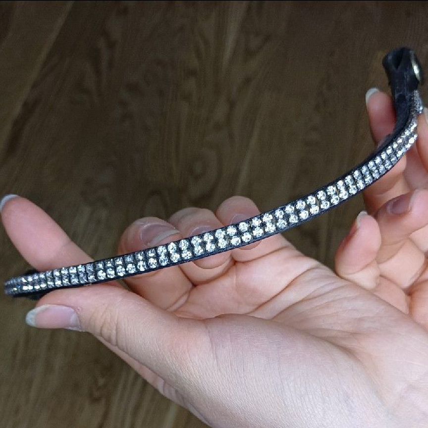 Налобник для лошади