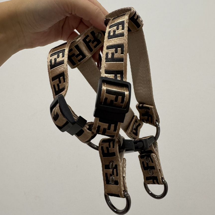 Поводок и шлейка