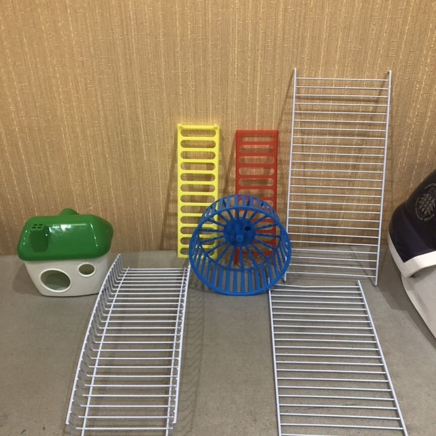 Колесо, домик, лестницы для хомяка