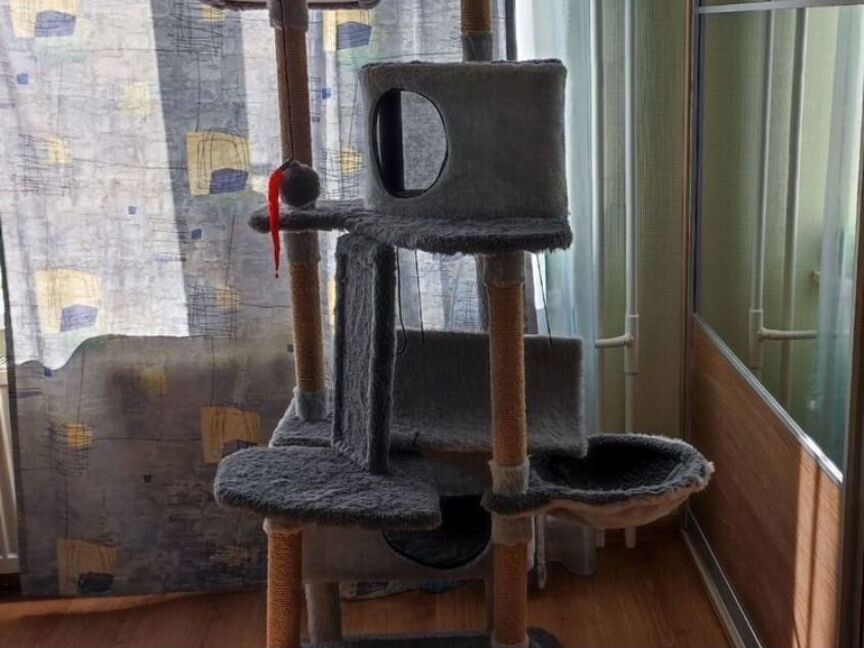 Игровой комплекс для кошек с гамаком