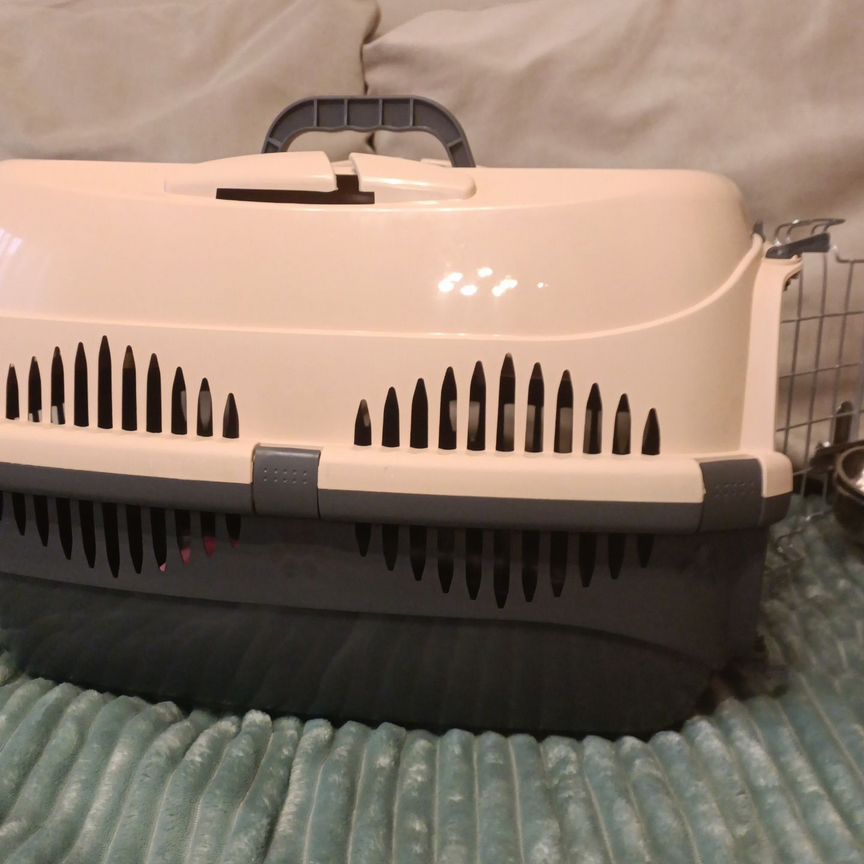 Переноска для животных пластиковая переноска