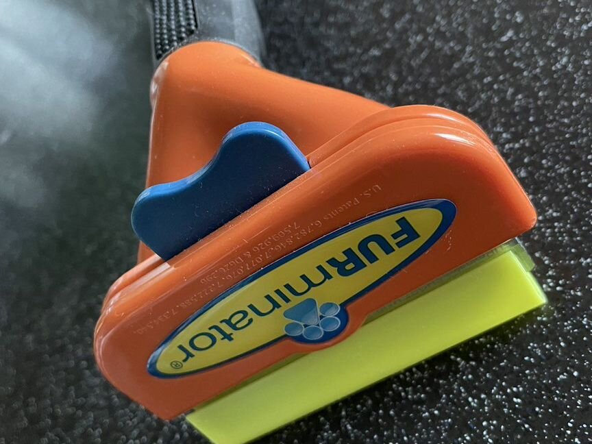 Фурминатор FURminator для короткошерстных собак