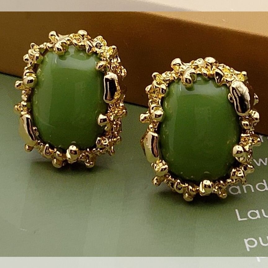 Красивые стильные серьги