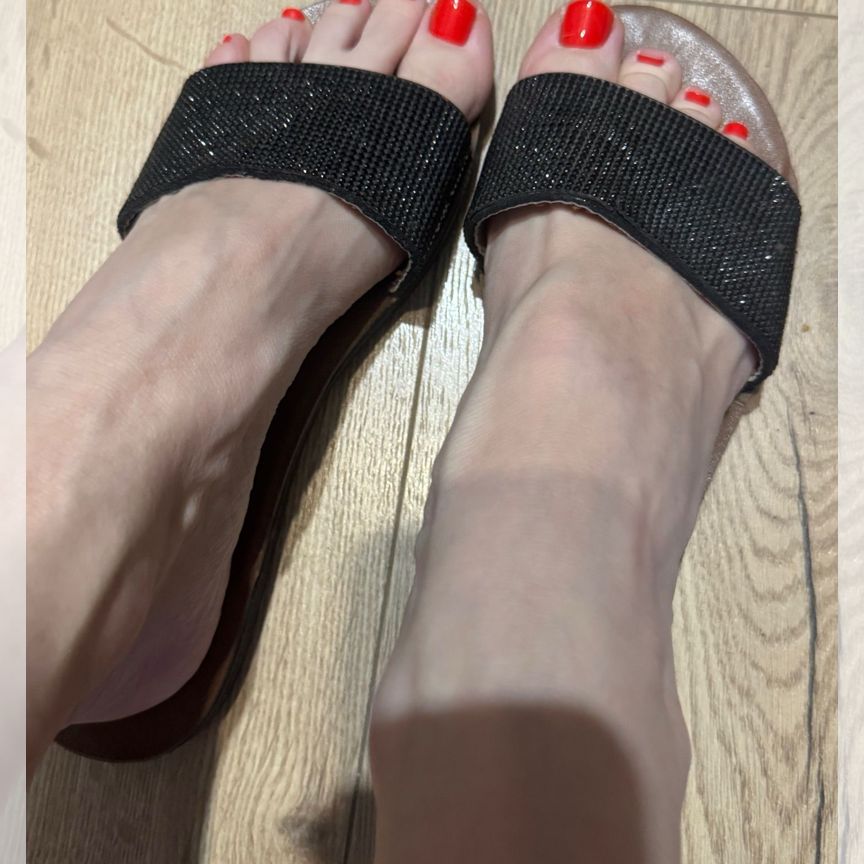 Шлепки /сандали /сланцы