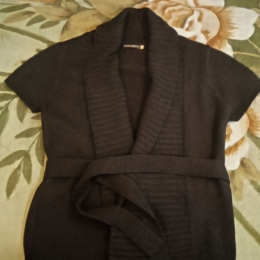 Кардиган без рукава