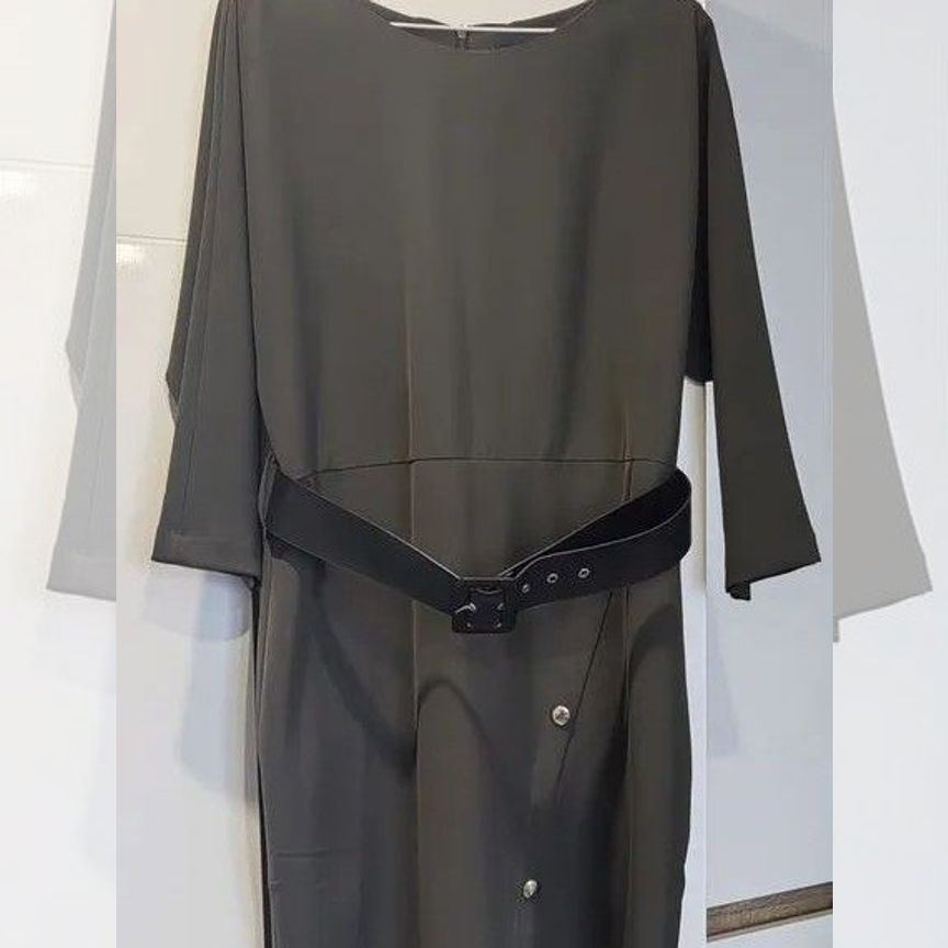 Женское платье в отличном состоянии