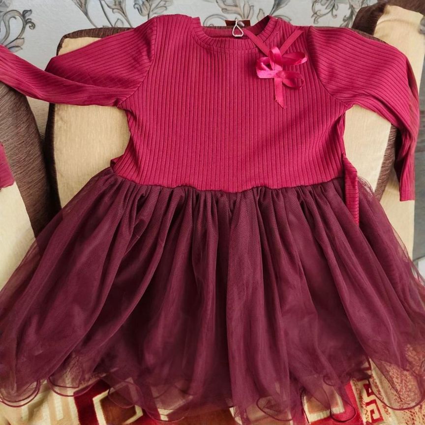 Продам платье