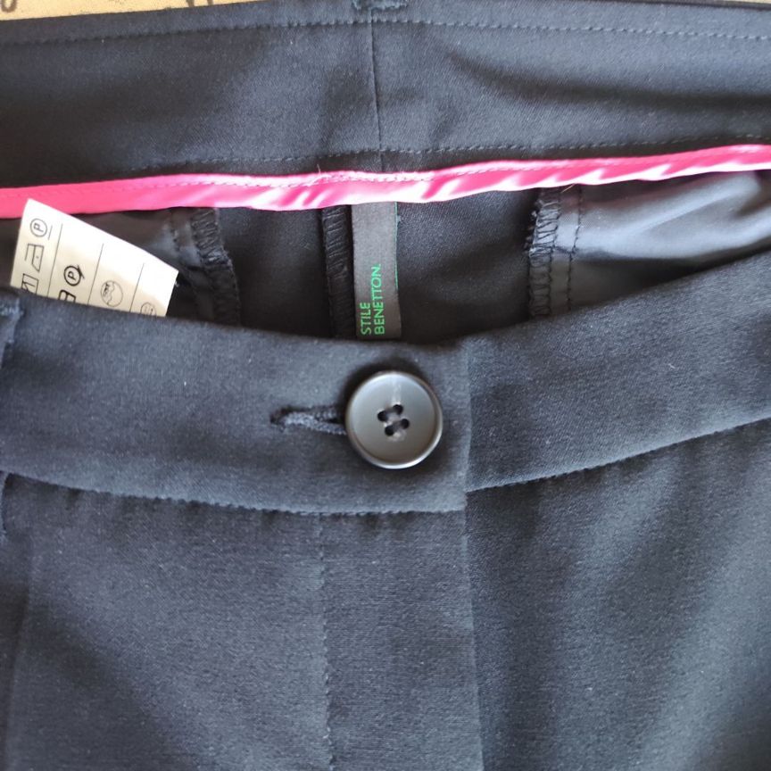 Брюки классика Benetton, 46р, б/у