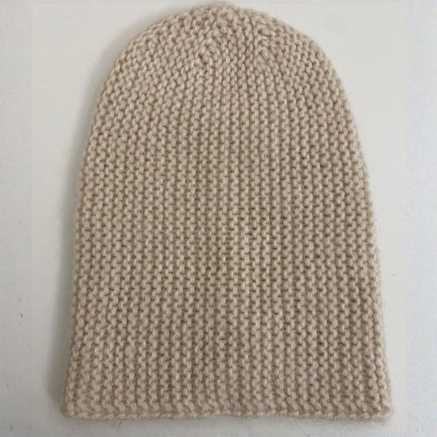 Шапка женкая бини