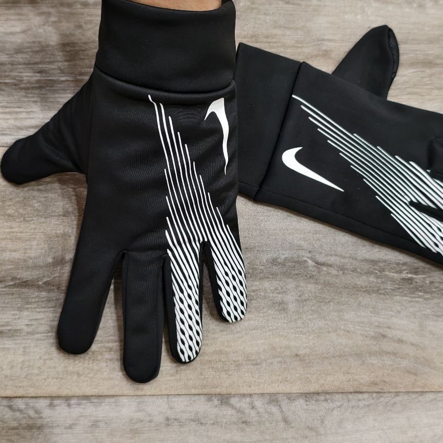 Перчатки nike