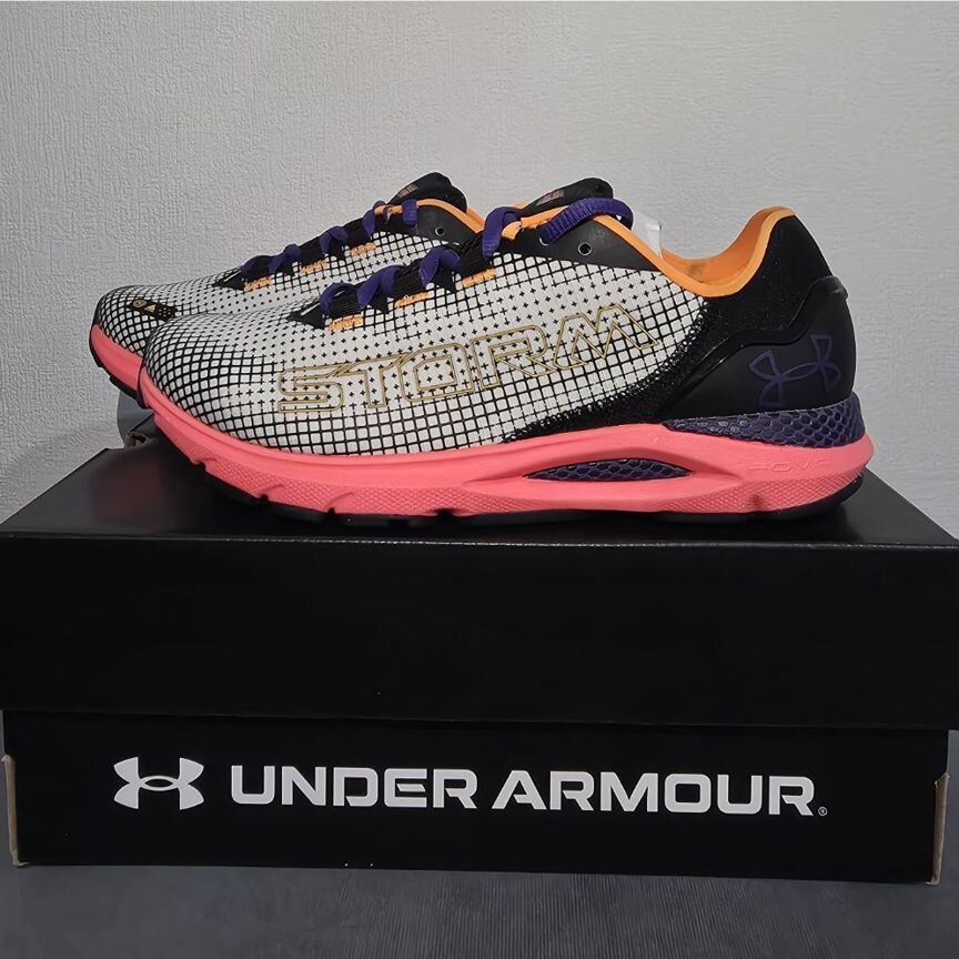 Кроссовки Under Armour Hovr Sonic