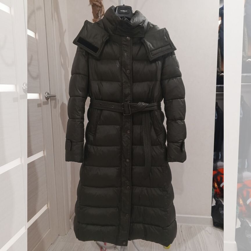 Пуховик зимний женский