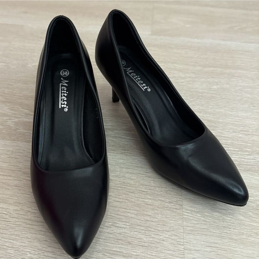 Туфли женские 37 размер черные